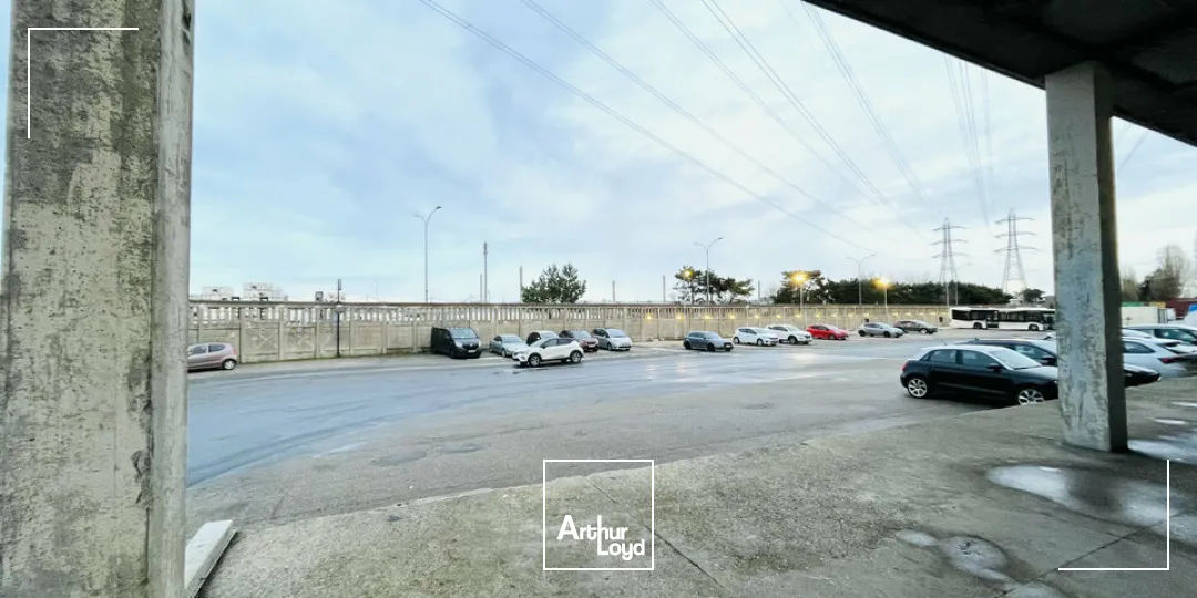 NOUVEAUTÉ - A LOUER ENTREPÔT DE 80 m2 + 40 m2 DE QUAI COUVERT - ZONE ...