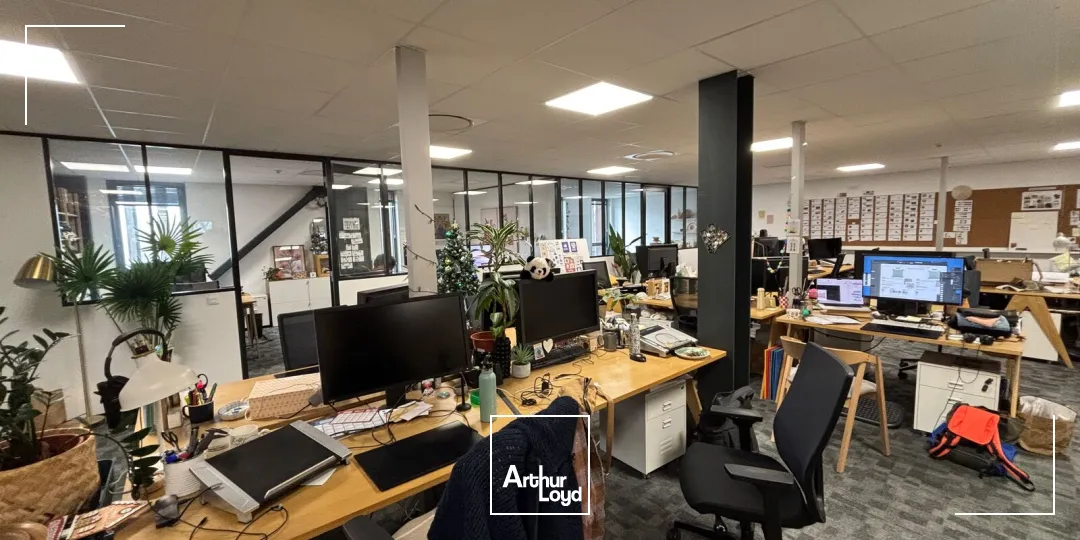 PLATEAUX DE BUREAUX À LOUER OU À VENDRE -1500 M² DIVISIBLES-VERTOU