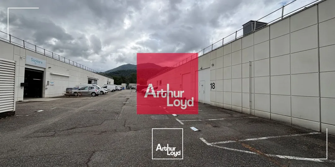 A VENDRE LOCAL D'ACTIVITE 408m² SAINT MARTIN D'HERES