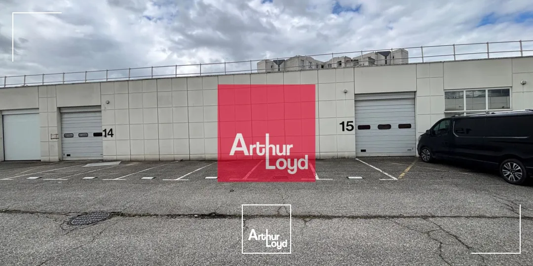 A VENDRE LOCAL D'ACTIVITE 408m² SAINT MARTIN D'HERES